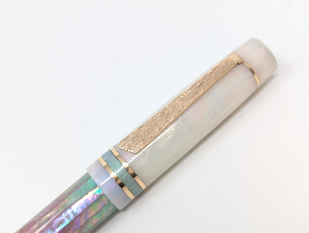 Carina Hapalua 15 in Seafoam/Pink Awabi w/ Mother of Pearl Resin ...